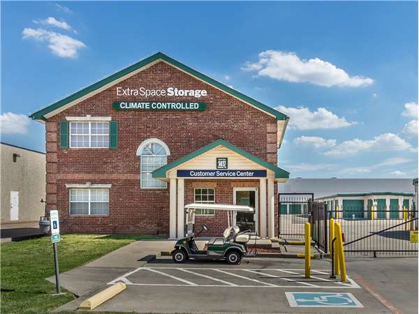 Cheap Storage Units in Dallas, TX (from $7) | Extra Space Storage