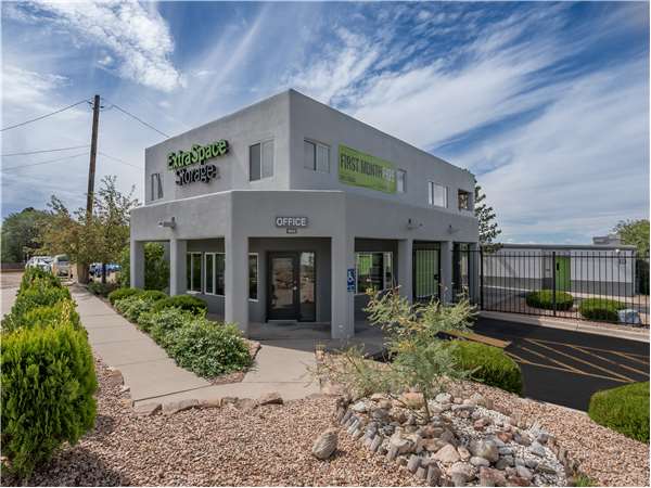 Storage Units in Santa Fe, NM (from $10) | Extra Space Storage