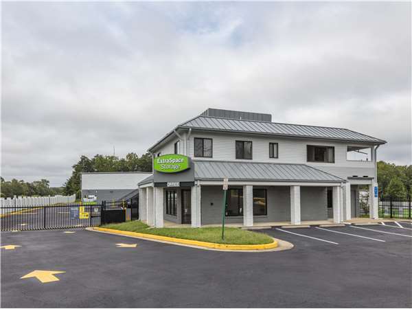 Cheap Storage Units in Chantilly, VA (from $10) | Extra Space Storage