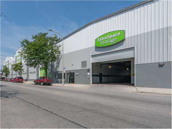 Cheap Storage Units in Chicago, IL (from $6) | Extra Space Storage