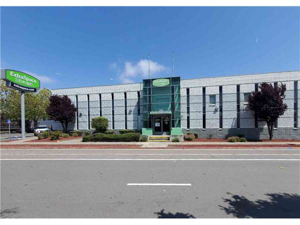 Cheap Storage Units in Oakland, CA (from $11) | Extra Space Storage