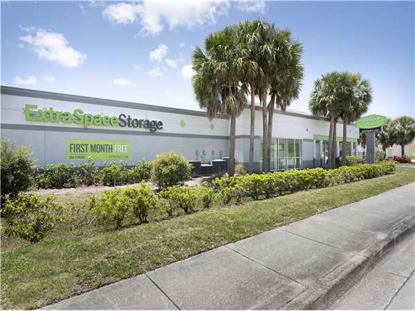 Cheap Storage Units in Fort Myers, FL (from $8) | Extra Space Storage