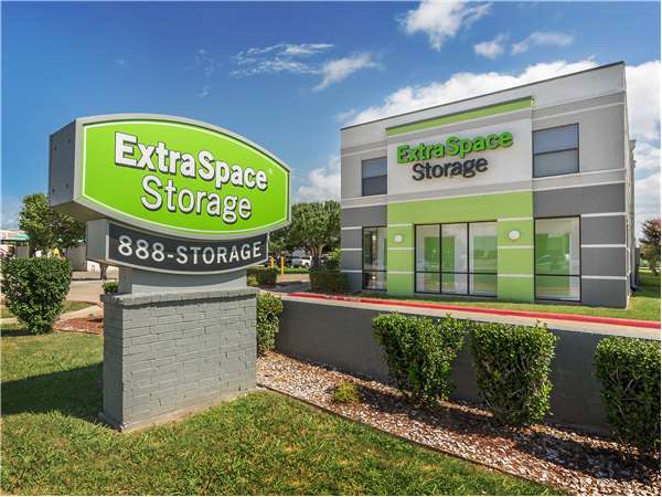 Cheap Storage Units in Dallas, TX (from $7) | Extra Space Storage