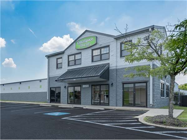 Cheap Storage Units in Capitol Heights, MD (from $6) | Extra Space Storage