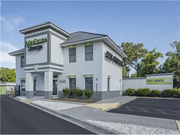 Cheap Storage Units in Savannah, GA (from $25) | Extra Space Storage