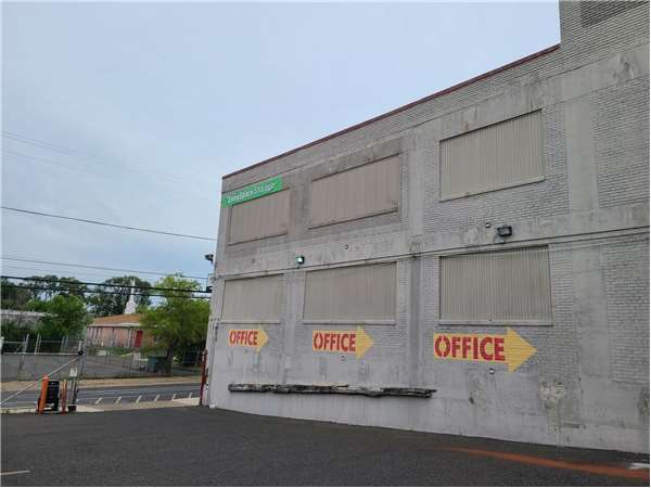 Cheap Storage Units in Philadelphia, PA (from $5) | Extra Space Storage