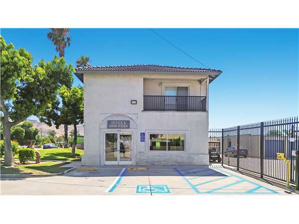 Cheap Storage Units in Riverside, CA (from $19) | Extra Space Storage