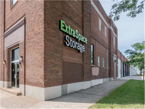Cheap Storage Units in Minneapolis, MN (from $6) | Extra Space Storage