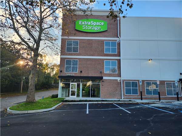 Cheap Storage Units in New York, NY (from $5) | Extra Space Storage