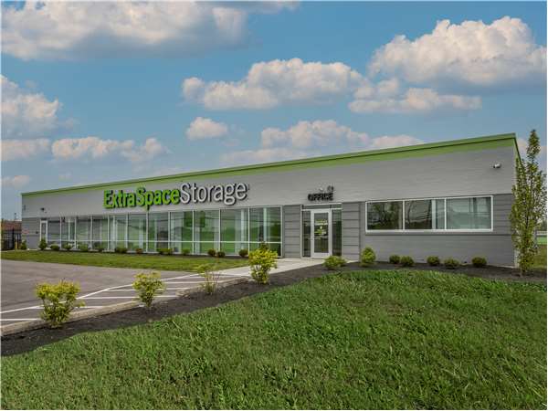 Cheap Storage Units in Hamilton, OH (from $7) | Extra Space Storage
