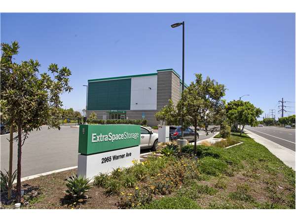 Cheap Storage Units in Irvine, CA (from $10) | Extra Space Storage