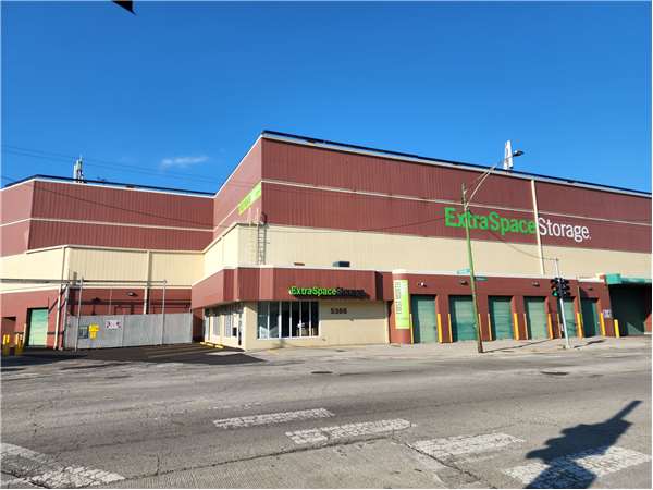 Cheap Storage Units in Chicago, IL (from $6) | Extra Space Storage