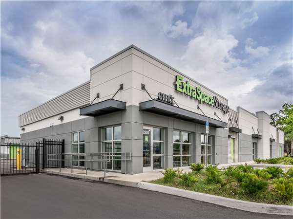 Cheap Storage Units in Sarasota, FL (from $6) | Extra Space Storage