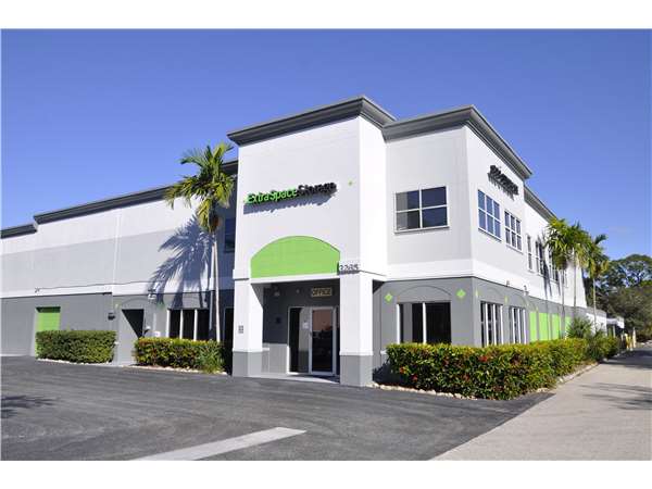 Cheap Storage Units in Bradenton, FL (from $5) | Extra Space Storage