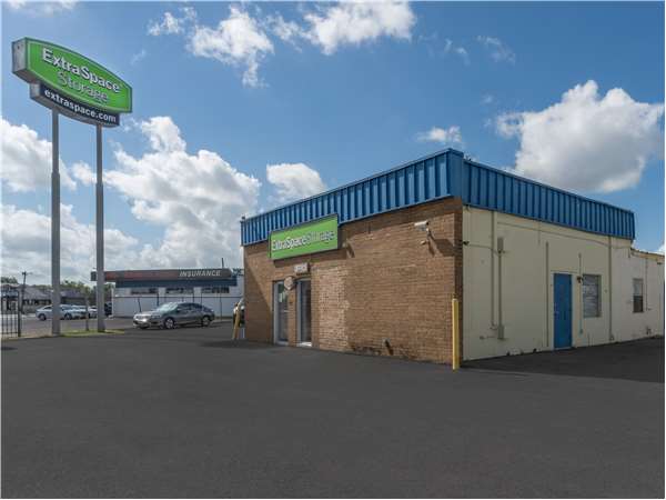 Cheap Storage Units in Houston, TX (from $8) | Extra Space Storage